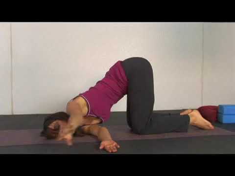 Thread the Needle Yoga Pose: Side 1 - YouTube