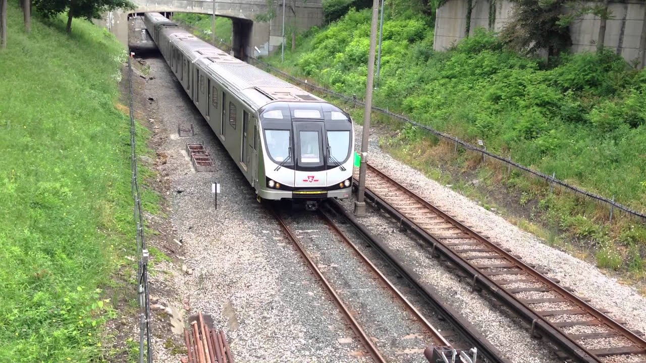 Toronto TTC Toronto Rocket Train - YouTube