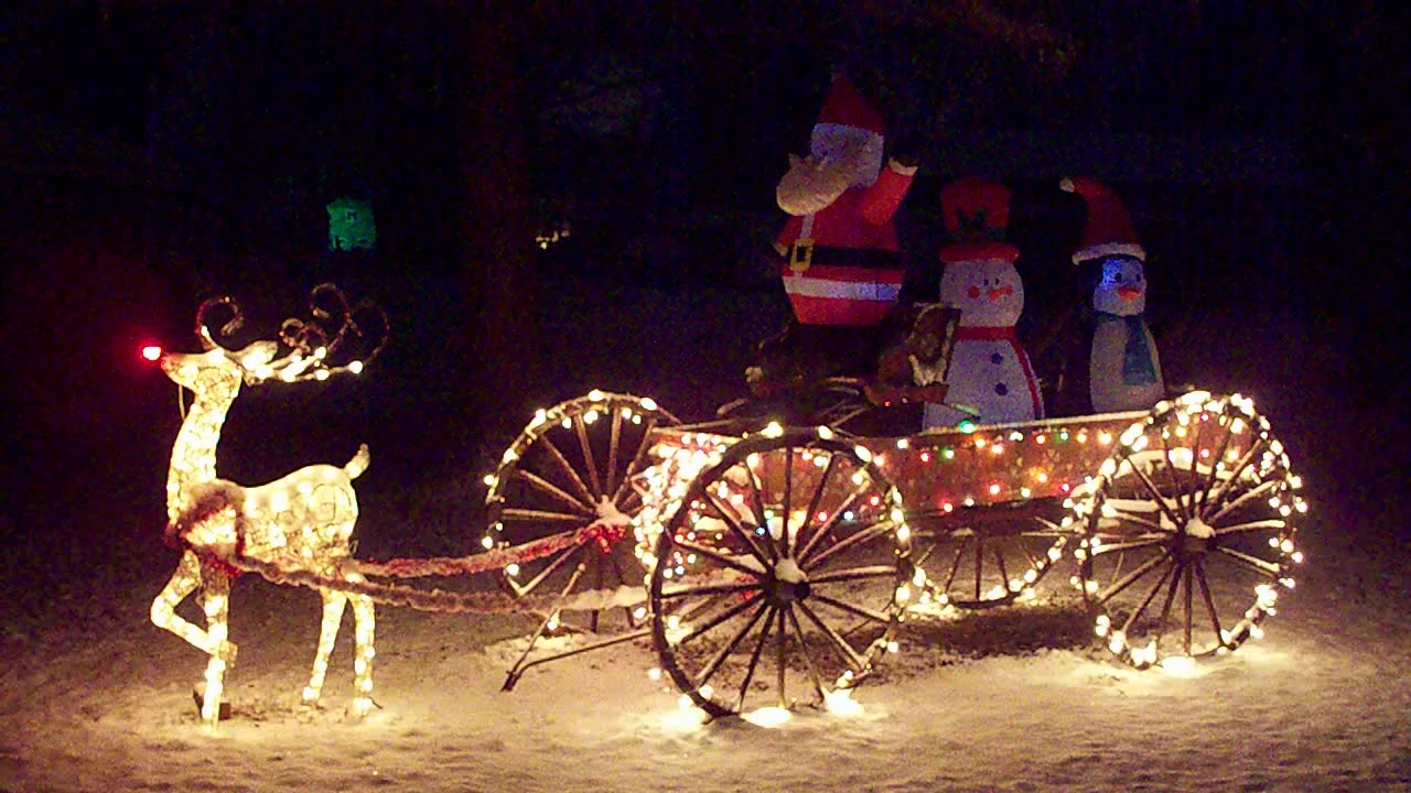 Santa Wagon in the Snow - YouTube
