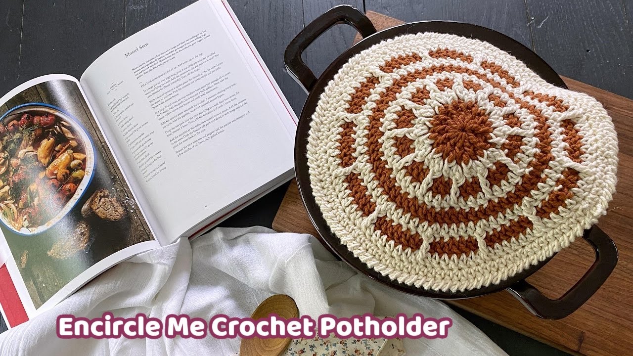 How to Crochet a Double Thick Circular Potholder - Complete Tutorial ...