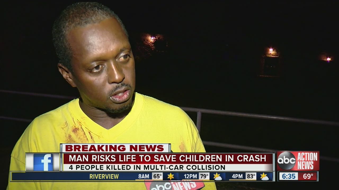 Man risks life to save children in crash - YouTube