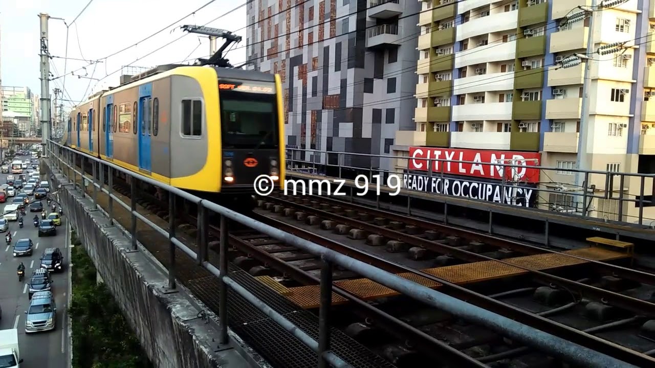 LRT-1/LRMC 3rd Generation (3G) train arriving Roosevelt Station - YouTube