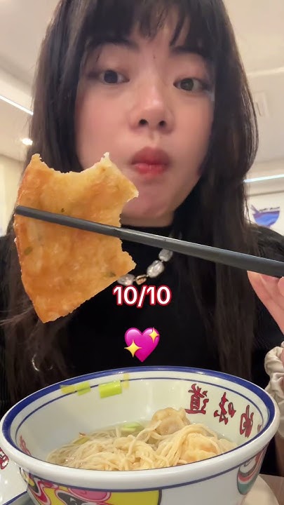 je mange TOUT ce que je veux pendant 24H à New York 😋 #shortswithzita # ...