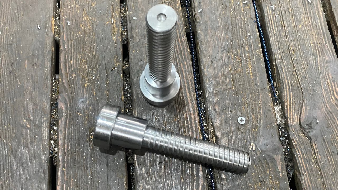 Usinage des lardons en acier s355 avec filetage pas carré M27/6mm - YouTube
