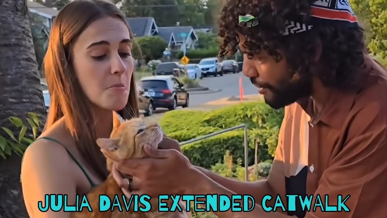 Extended Julia Davis Catwalk!! - YouTube