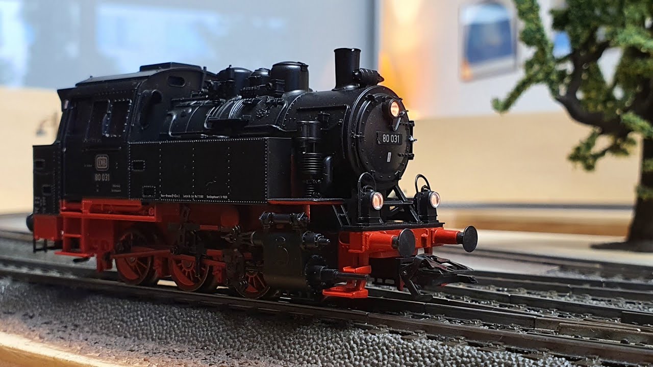 Märklin 33041 DB 80 031 mit ESU Loksound 5 micro - YouTube