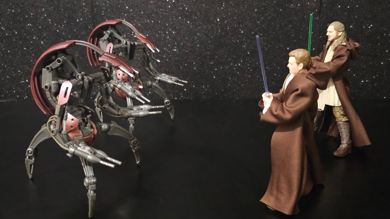 Destroyer Droids with Jedi Master Qui-Gon Jinn & Padawan Obi-Wan Kenobi ...