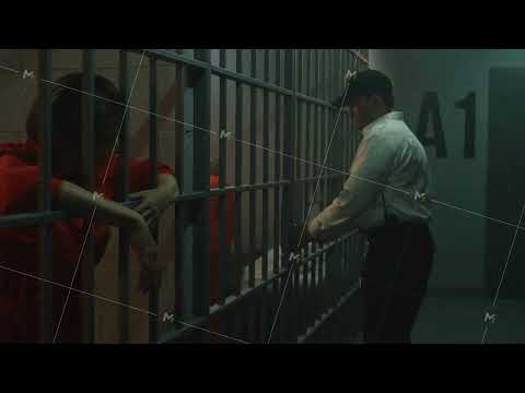 Prison officer locks female prisoner in prison cell, puts off handcuffs