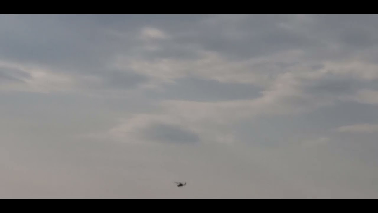 Apache or Cobra Helicopter - YouTube