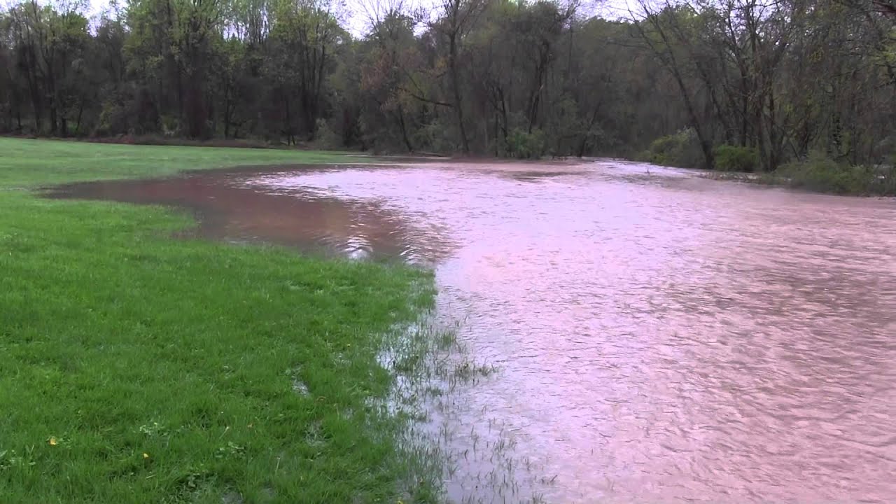 Flash Flooding Vienna VA April 30 2014 - YouTube