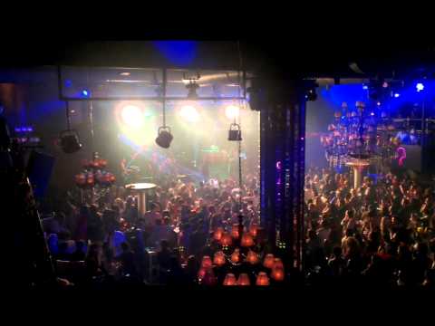 Tan - Seviyorum Kahretsin ( LouJain Yılbaşı 2013 )