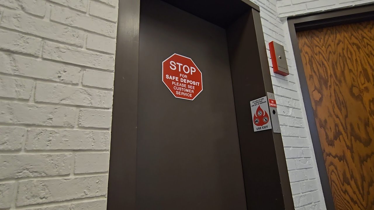 Otis Lexan Hydraulic Elevator | First Financial Bank • Highland, IN ...