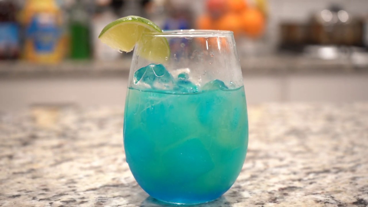 How to make Smurfs cocktail - YouTube