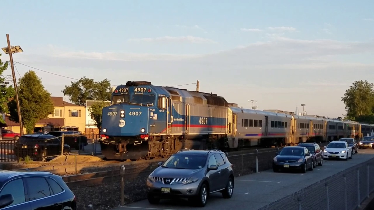Rare F40PH-3C #4907 MNCR Locomotive Power/NJT Train/ East Rutherford - YouTube