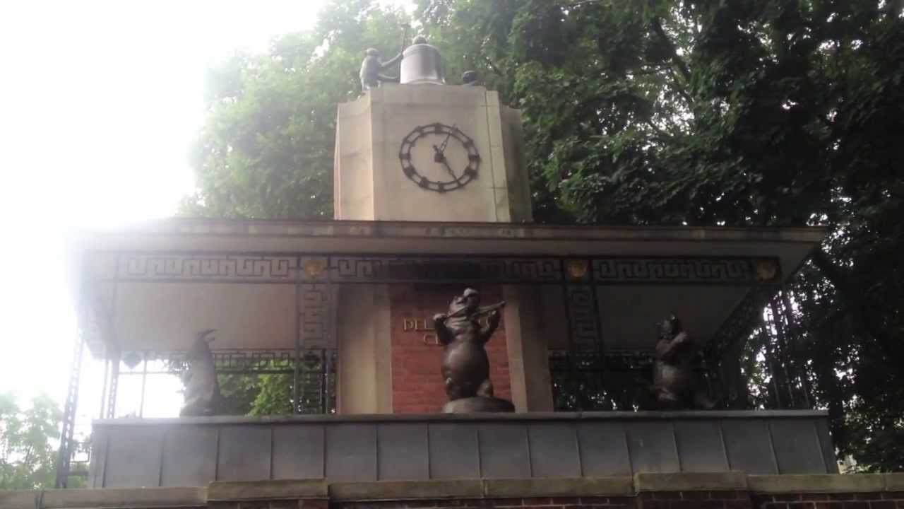 Delacorte Clock Bells - Central Park Zoo - YouTube