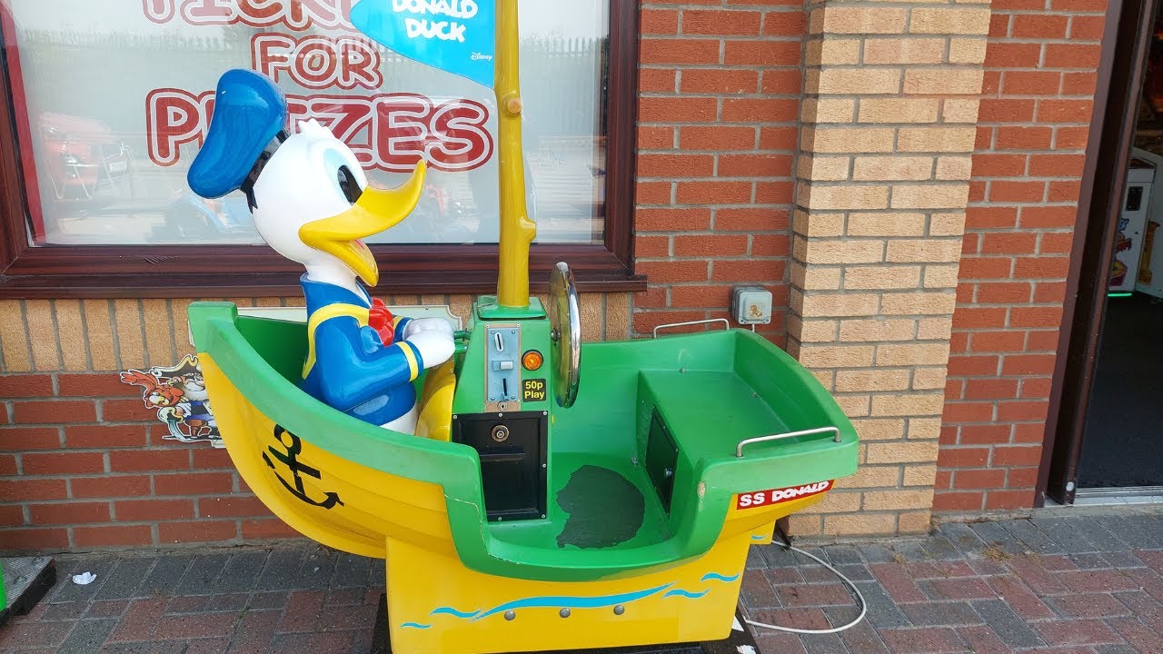 2000s Merkur Games Donald Duck Kiddie Ride (Fail) - YouTube