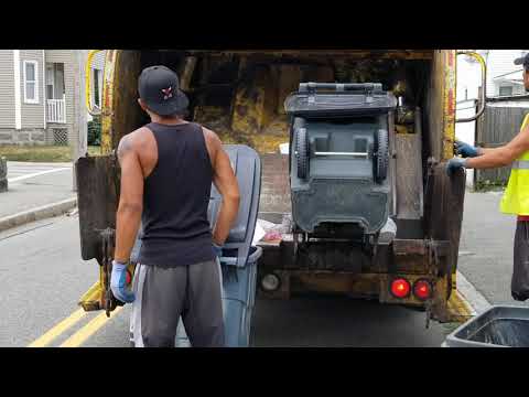 Crushing trash 32 - YouTube