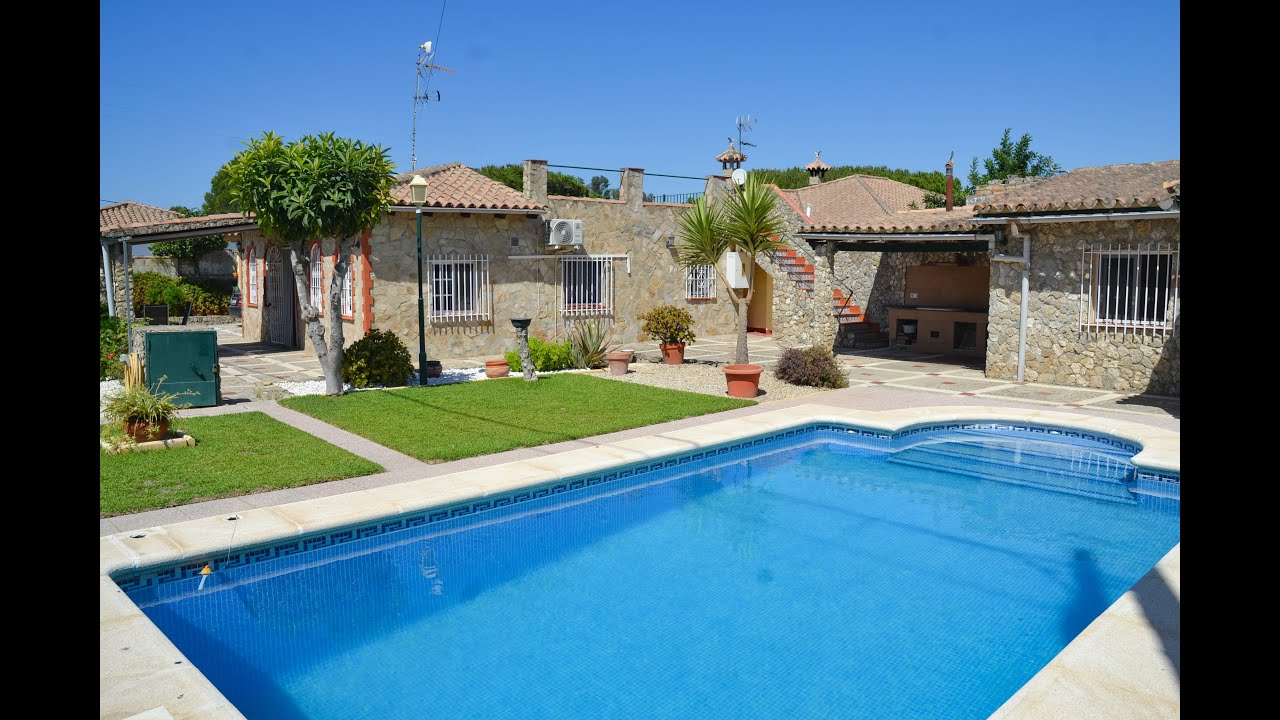 Countryside villa with pool for sale in Chiclana ID p3h4u - YouTube