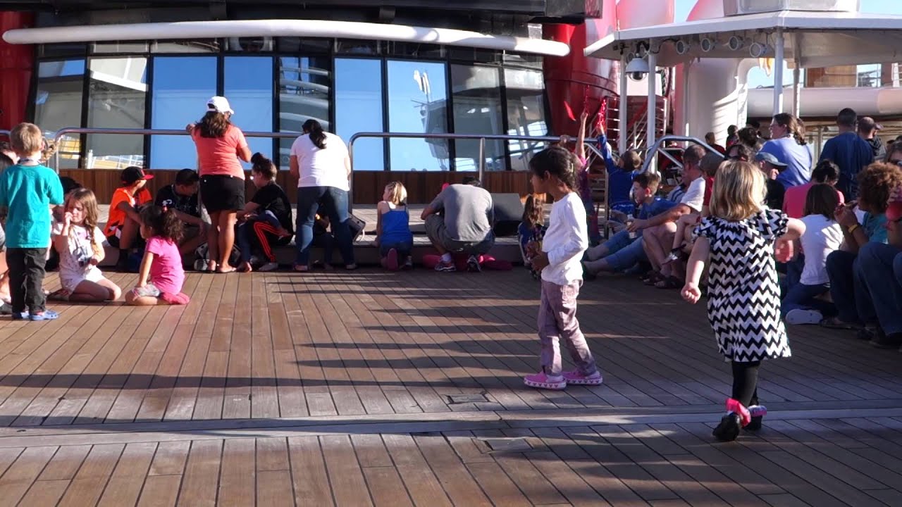 Disney Magic Cruise Dancing - YouTube