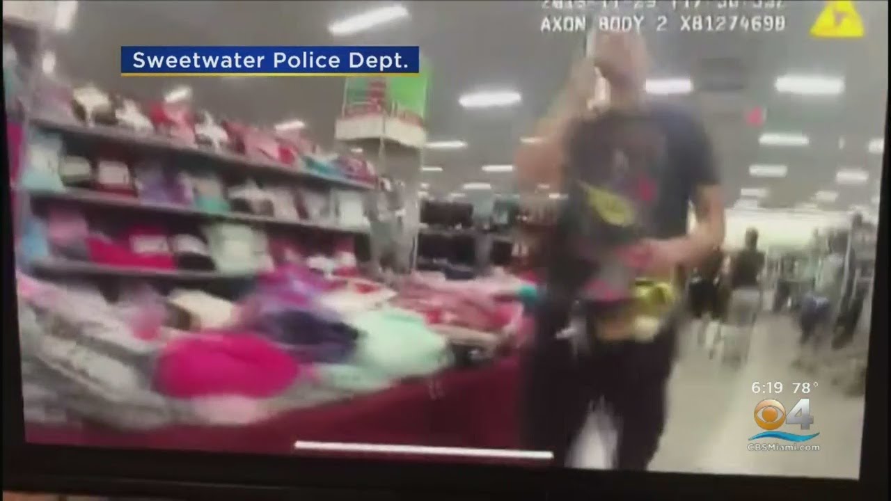 Arrests Made At Dolphin Mall On Black Friday - YouTube