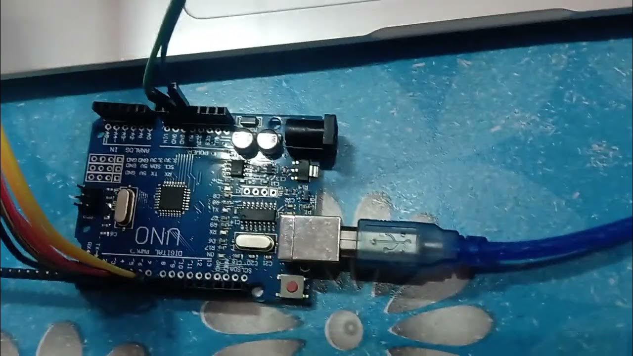 7 LEDs BLINKING IN SEQUENCE ARDUINO PROJECT 1 - YouTube