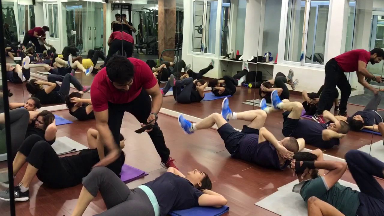 Power abs Workout @ Reloaded Fitness Hub - YouTube