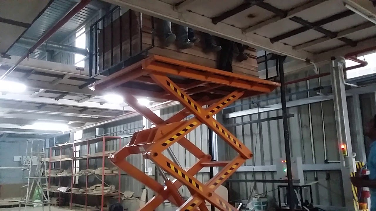 Hydraulic Lifting Table - YouTube