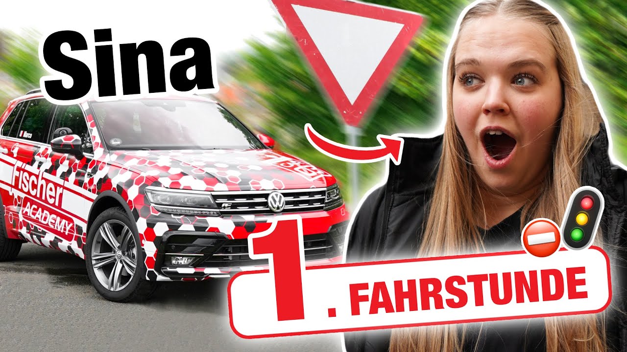 Erste Fahrstunde mit SCHALTUNG & Sina 😎 | Fischer Academy - YouTube