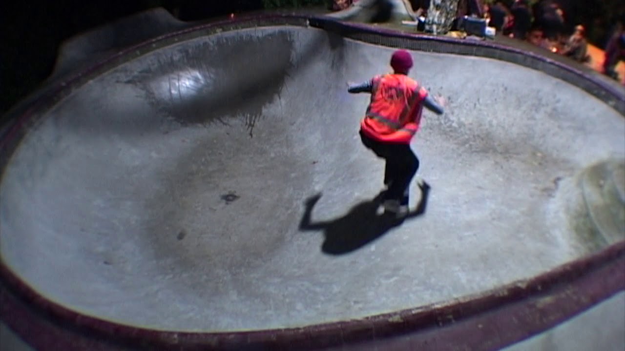 K.O. Halloween Sesh @ Kwinten's Pit - YouTube