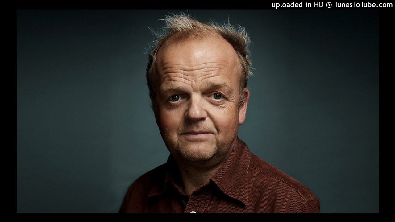 "The Nightingale’s Nest" by John Clare (read by Toby Jones) - YouTube