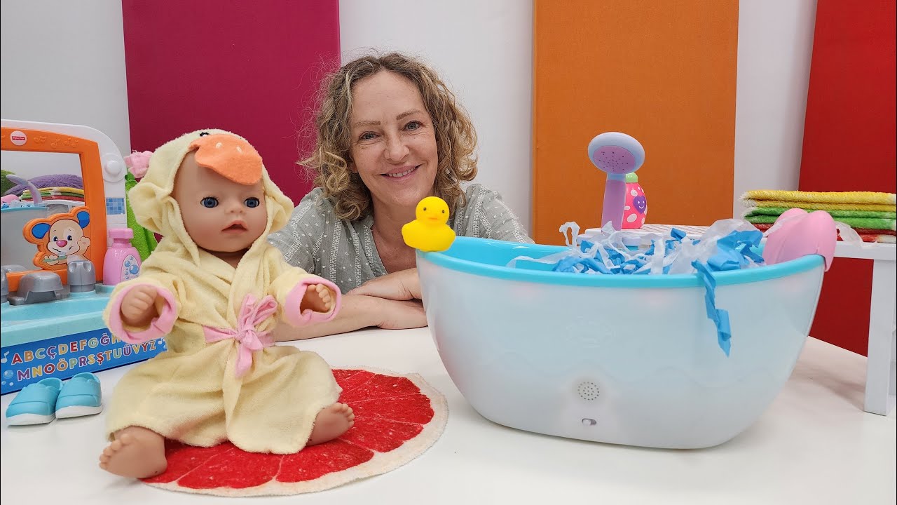 Baby Born Puppen Video für Kinder mit Nicole. Wir machen Baby Born für ...