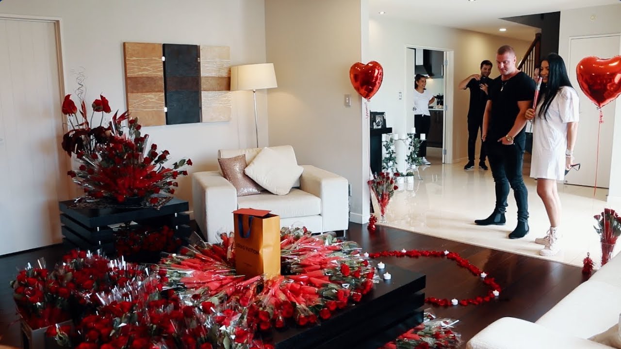 1000 RED ROSES FOR VALENTINES DAY! 🌹 - YouTube