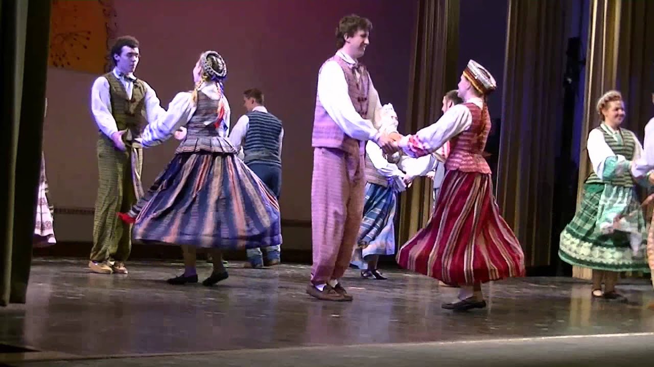 Lithuanian traditional folk dance in Cleveland - YouTube