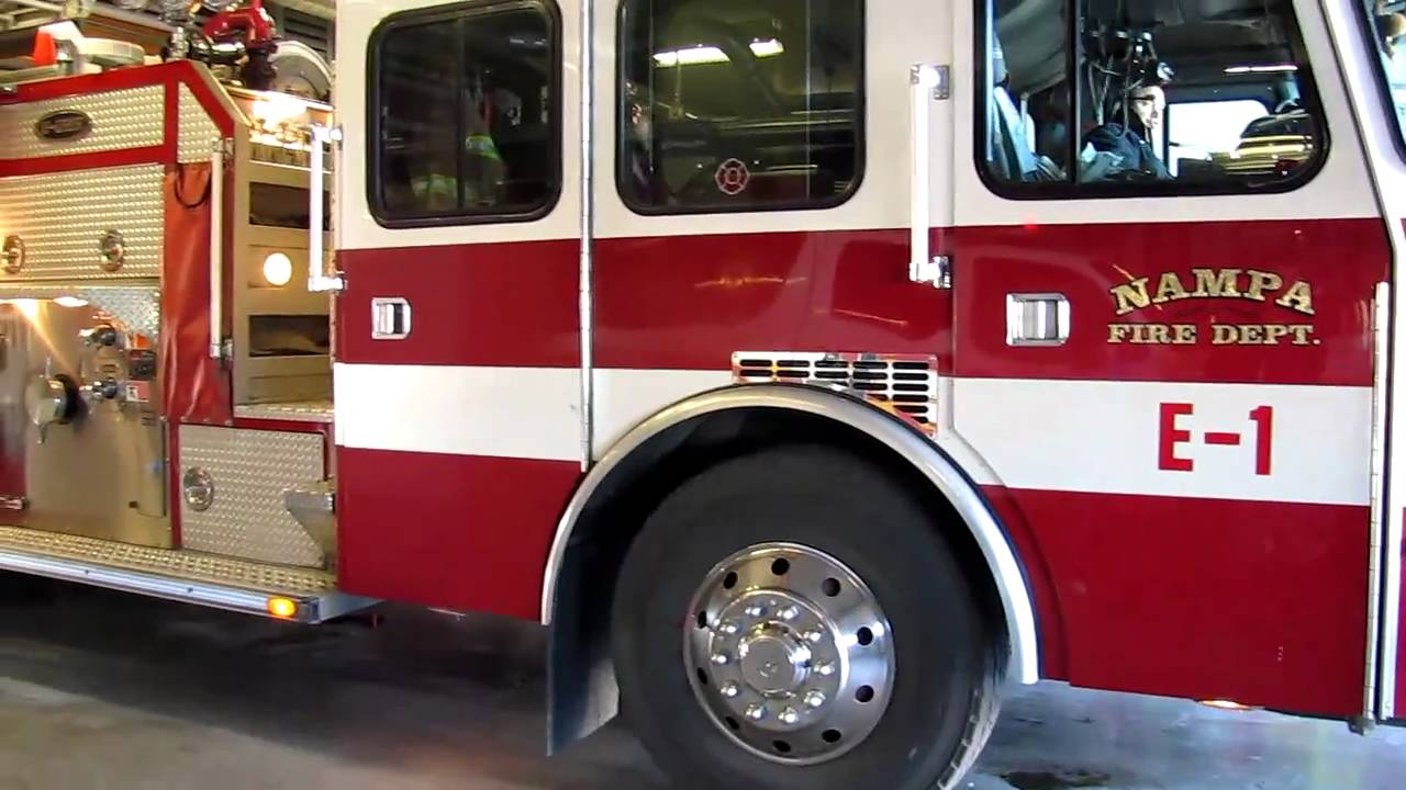 NFD Engine 1 Responding - YouTube