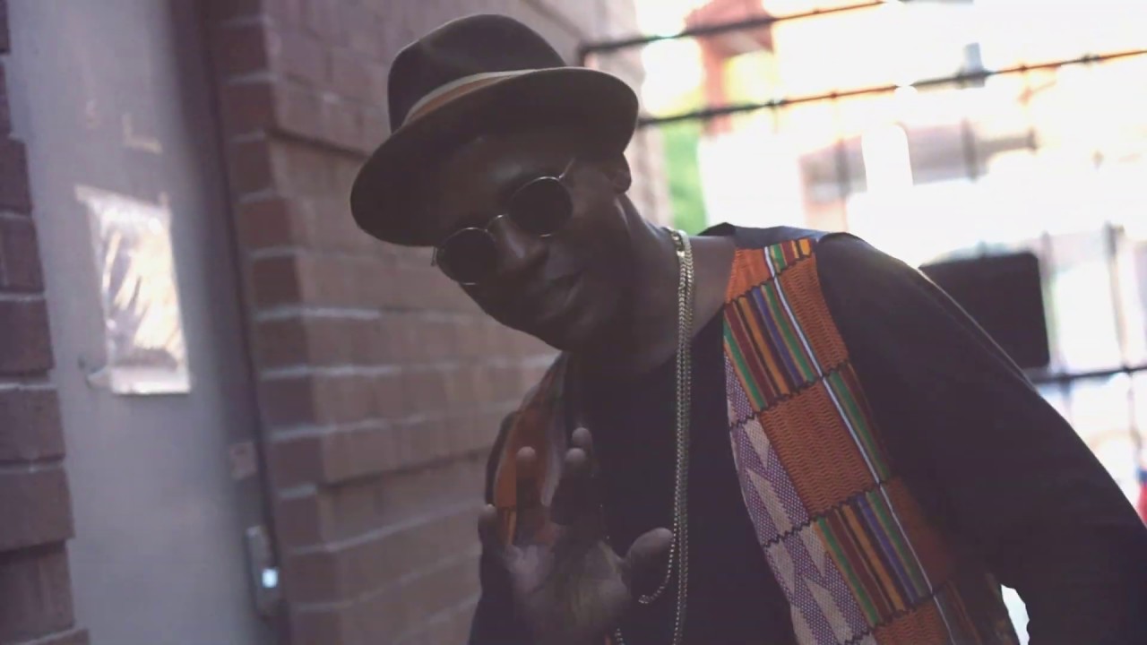 Le R Premier - Petit prince (Clip officiel) - YouTube