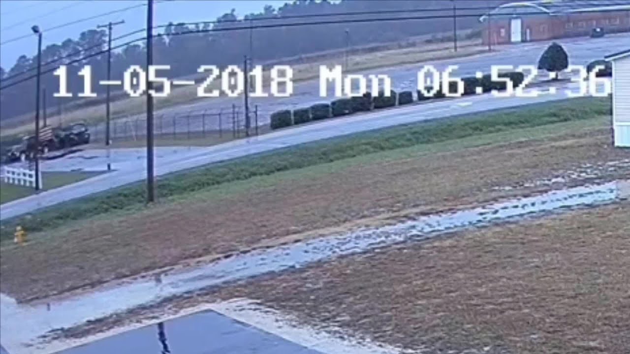 FBI releases surveillance video of suspect vehicle - YouTube