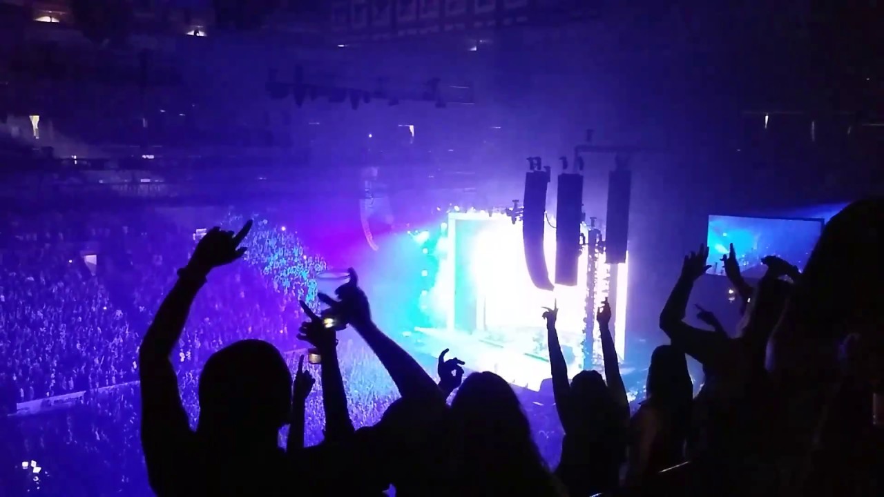 Pt 1 Chance the rapper The Be Encouraged Tour ST LOUIS - YouTube