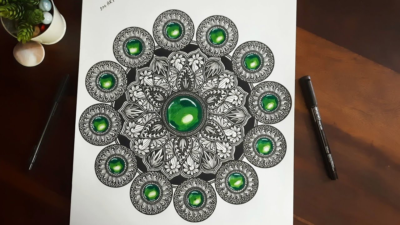 Mandala art || Drawing shimmery green colored mandala || Zentangle art ...