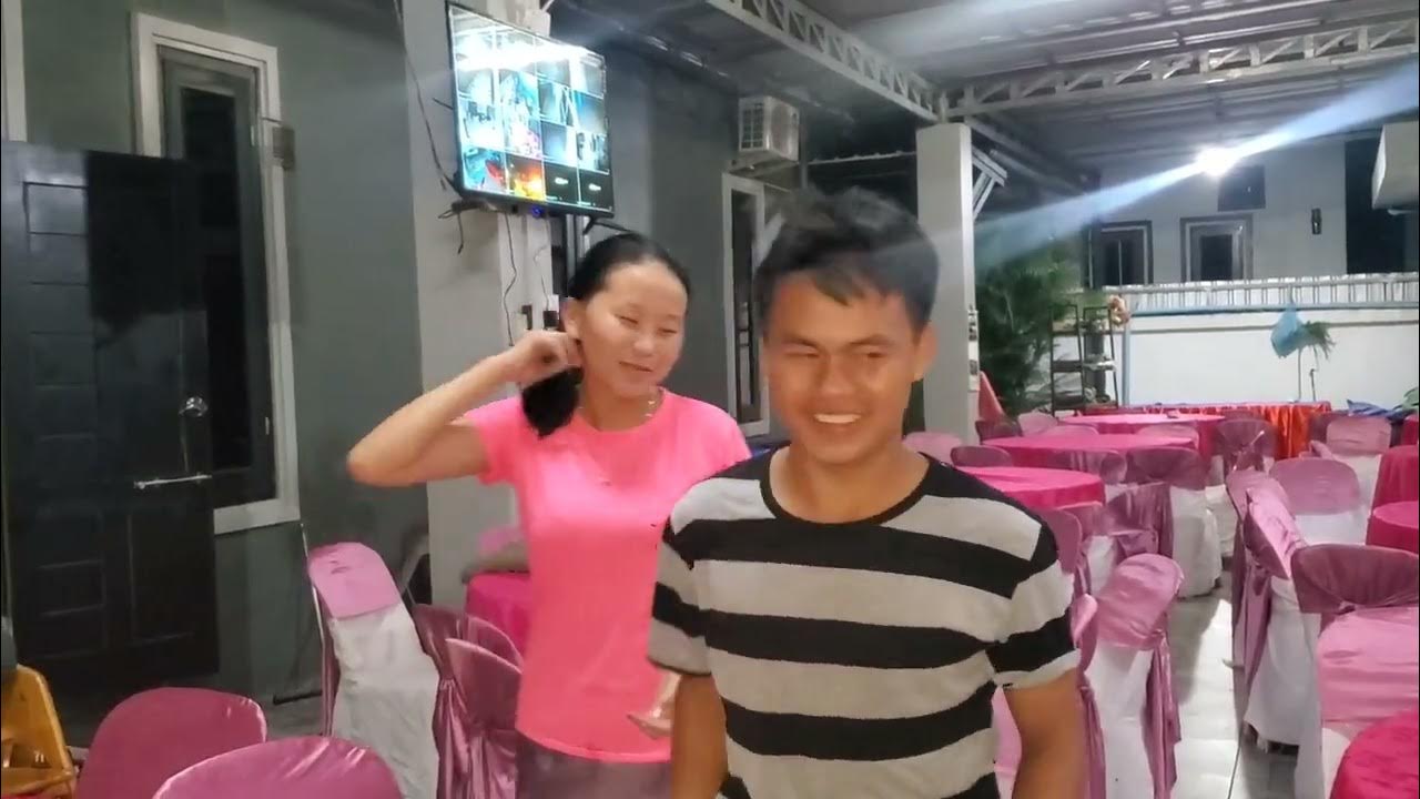 ua hmo rau cov kwv tij noj thiab kuv tu me txiv lo txog tsev lawm zoo siab kawg - YouTube