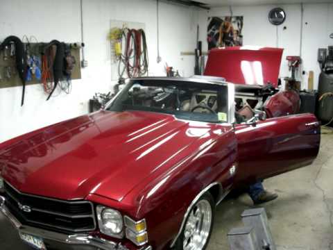 Bob Bolling's 71' Chevelle Convertible Top Drop - YouTube