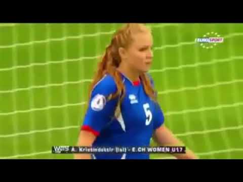 Kadın Futbolunda Yapılan Fauller, Komik Anlar 🔥❗