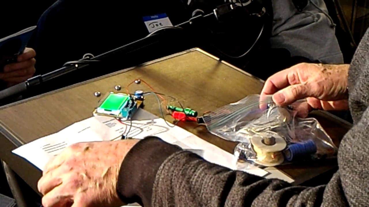 Tiny Component Tester Review - YouTube