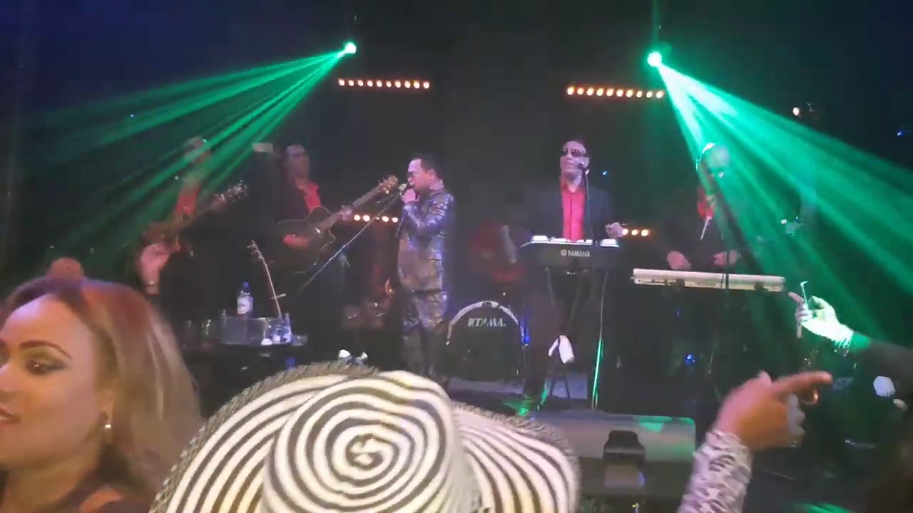 Ella volvió Joe Veras Live in Concert in Amsterdam LA GREÑA RADIO - YouTube