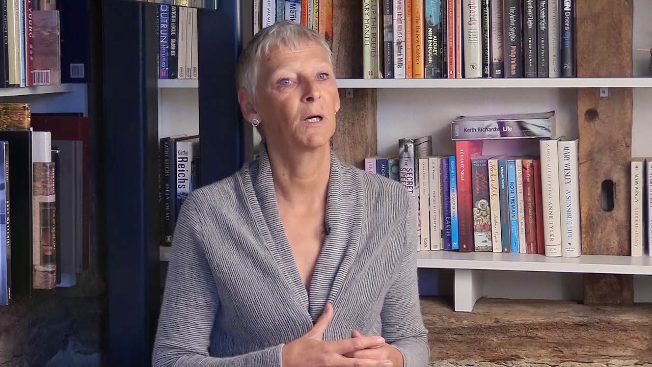CLAIRE BENN ARTIST - YouTube
