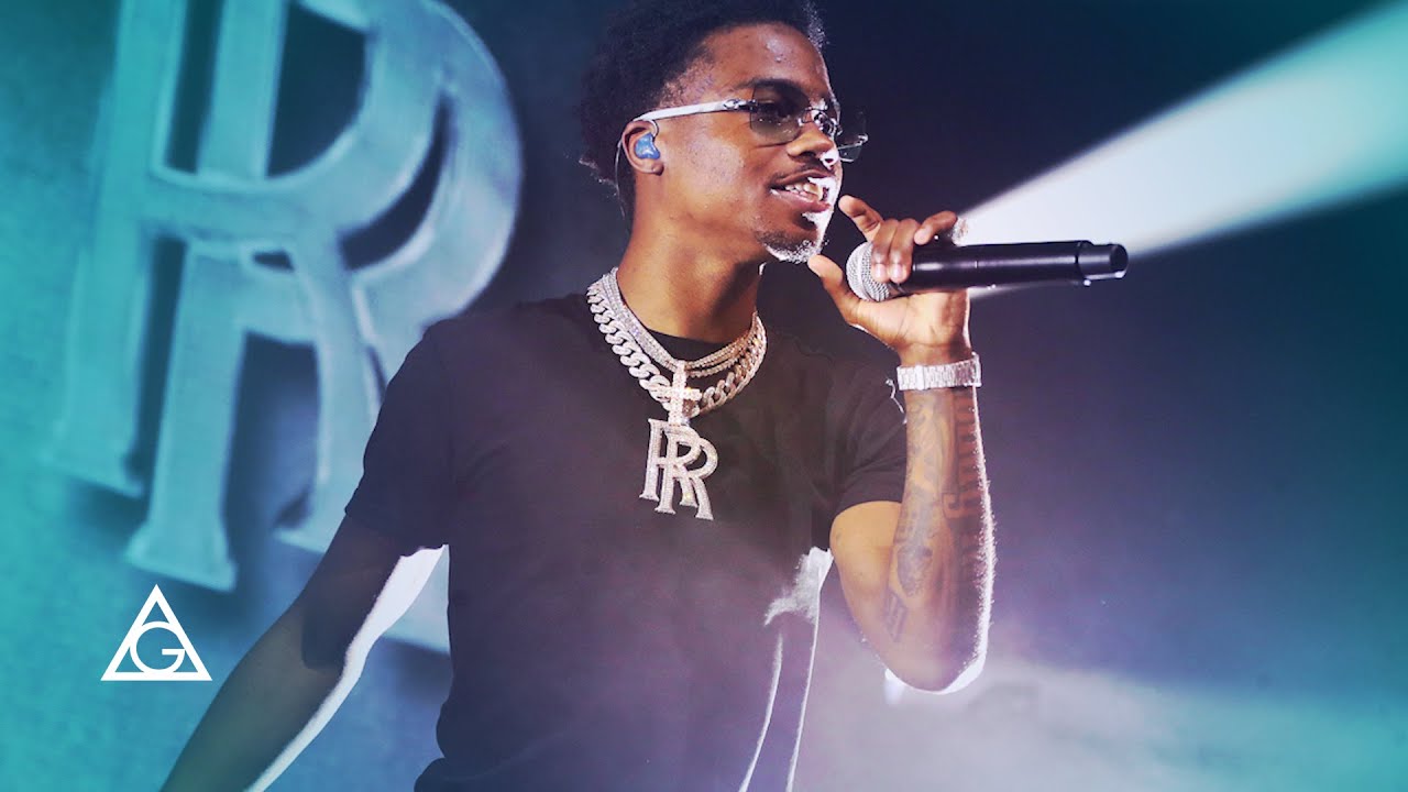 Roddy Ricch - The Box (Lyric Video)(4K) - YouTube