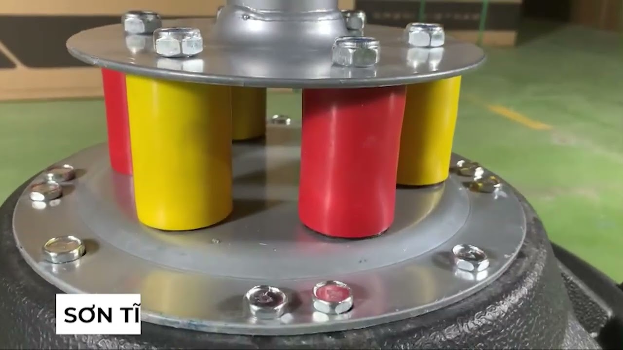 Trụ đấm bốc Schneider SND 05K tập võ thuật chuyên nghiệp - YouTube