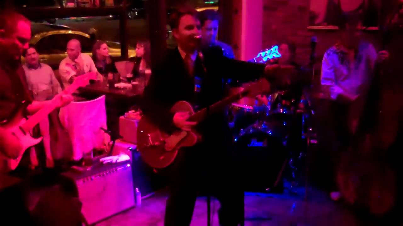 Joe Finkle & The 7/10 Splits "Give Me The Right" Live in Sherman Oaks ...