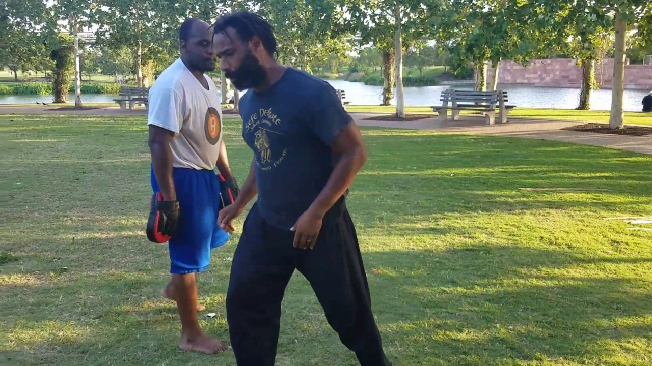 Using the Ginga in a fight - YouTube