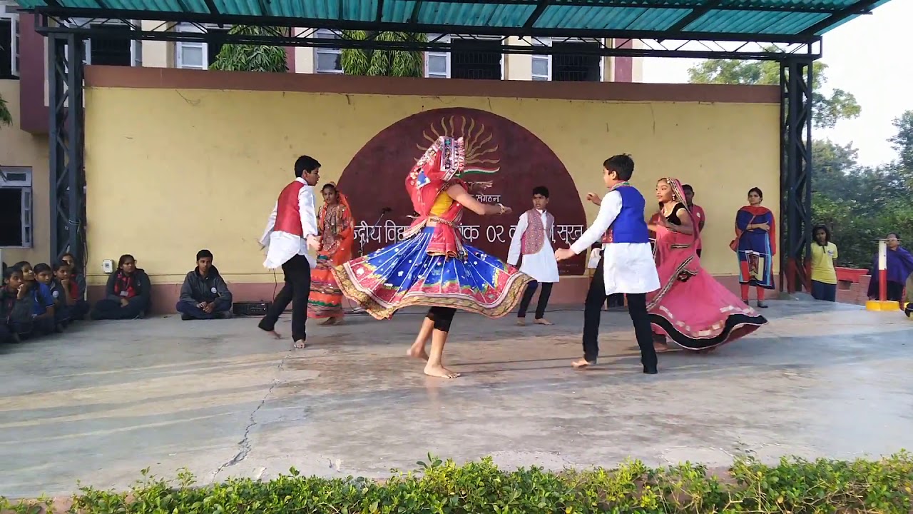 2018 BHASHA SANGAM GARBA - YouTube