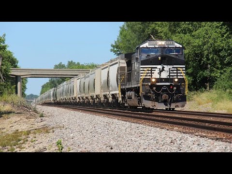 NS 4444 EB Duplainville, WI - YouTube